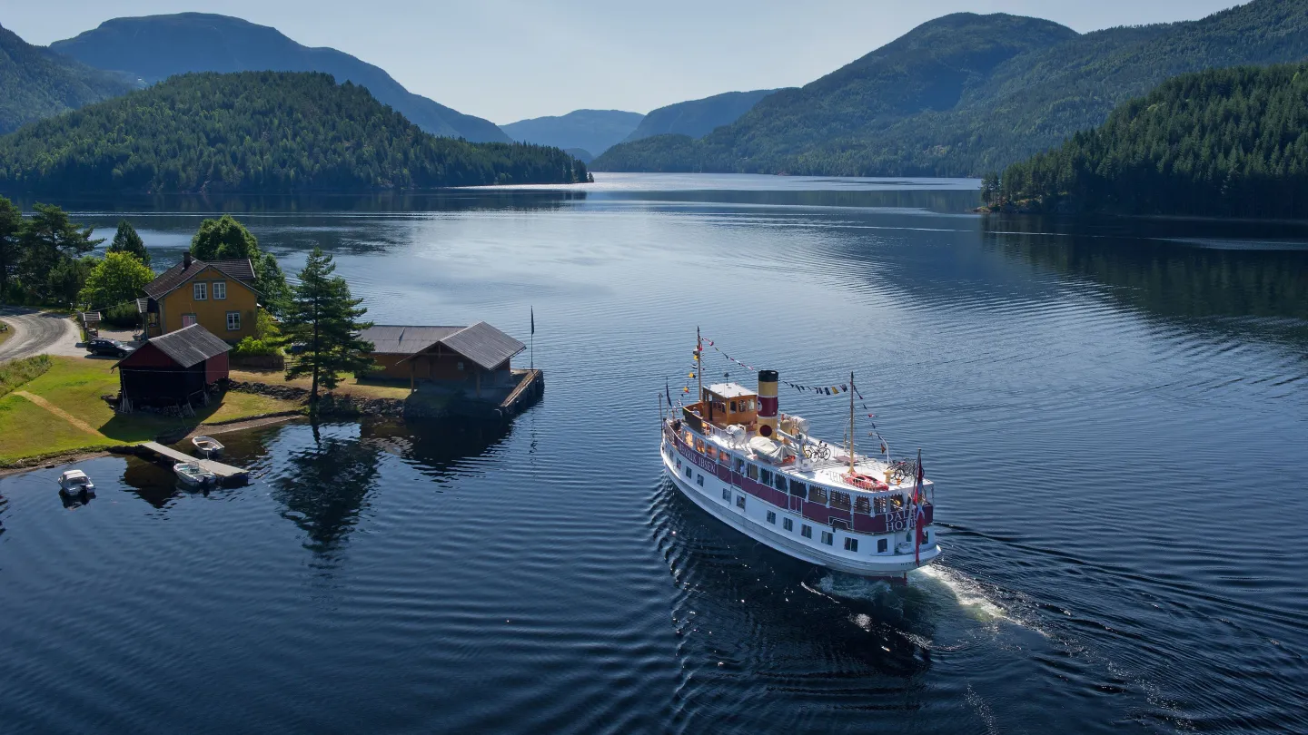Half day trip morning: Ulefoss-Lunde-Ulefoss boat first fall | Dalen Hotel